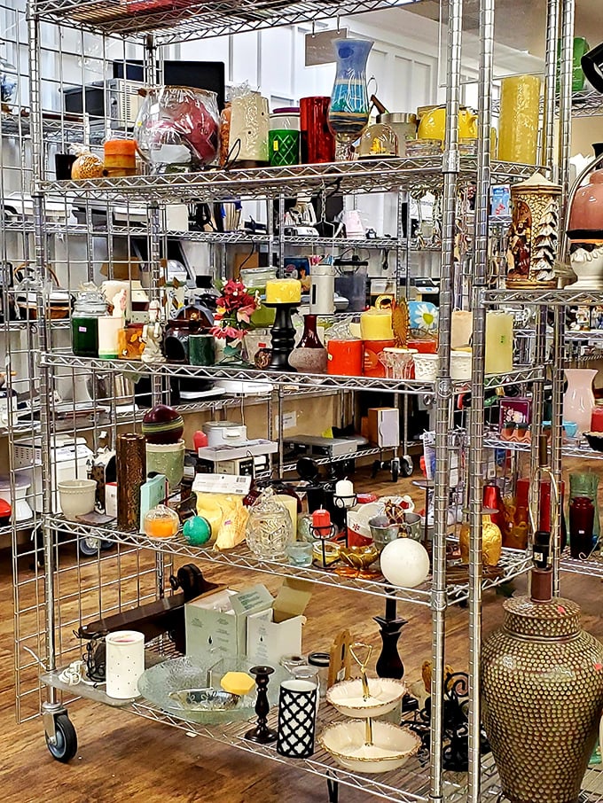 Home décor heaven where yesterday's trends become tomorrow's conversation pieces. That amber glass vase? Pure 1970s magnificence waiting for revival.