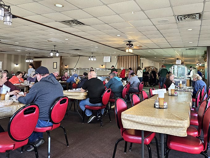 Where strangers become friends over shared appreciation of good food. Notice how nobody's looking at their phones—the meal demands full attention.