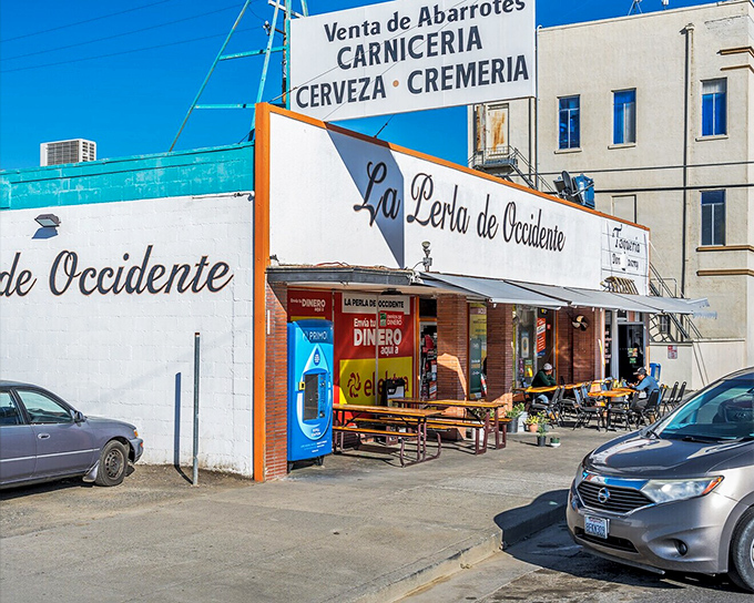 La Perla de Occidente brings authentic Mexican flavors to Orland's cultural tapestry, where affordable dining doesn't mean compromising on culinary authenticity or portion size.
