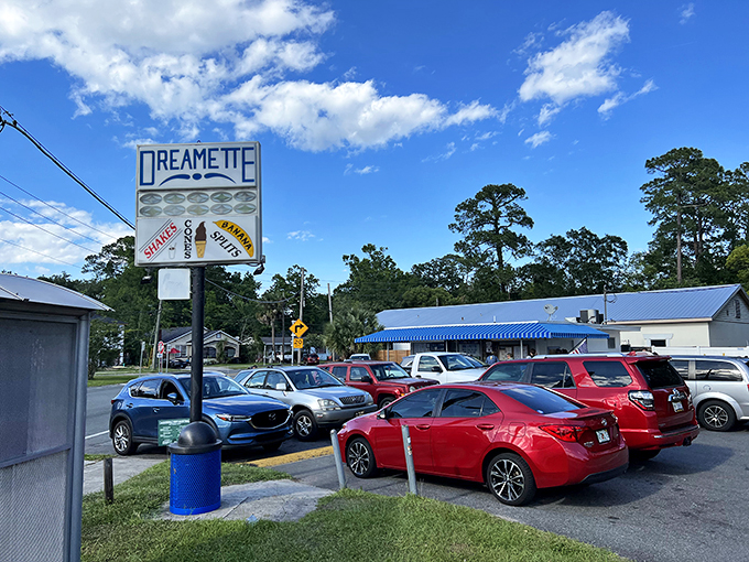 A packed parking lot tells the real story—when Floridians willingly leave air conditioning for something, you know it's worth it.