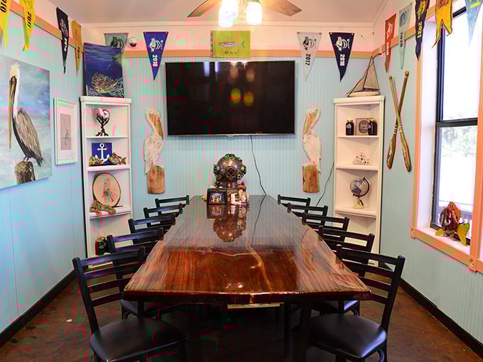 A private dining room where nautical meets nice – perfect for celebrating anything from birthdays to Tuesday's successful parallel parking job.