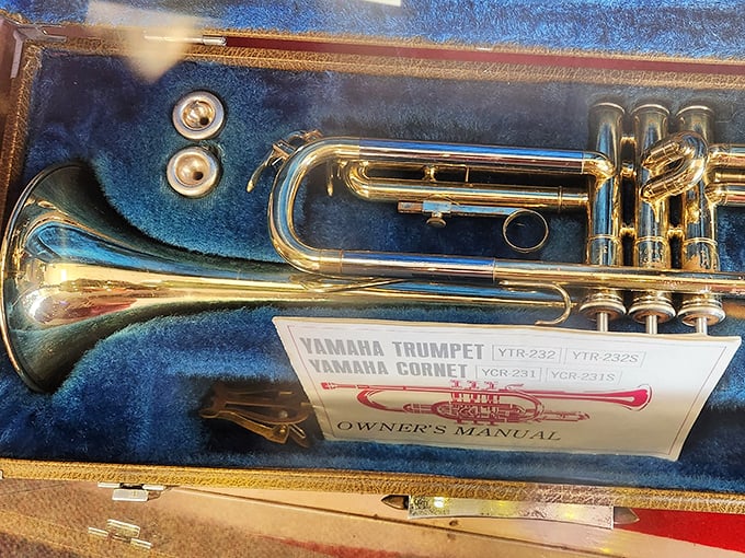 This Yamaha trumpet, complete with owner's manual, awaits its second act—from high school band hero to jazz club comeback.
