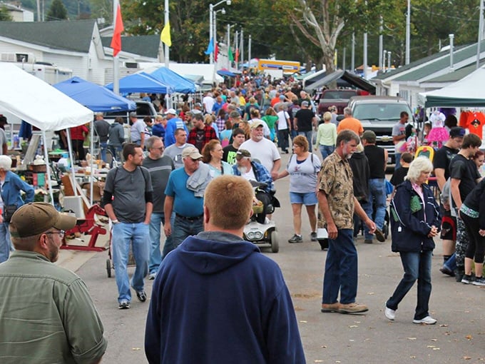 The crowds at Lucasville speak volumes – this isn't just shopping, it's a social event worth marking on your calendar.