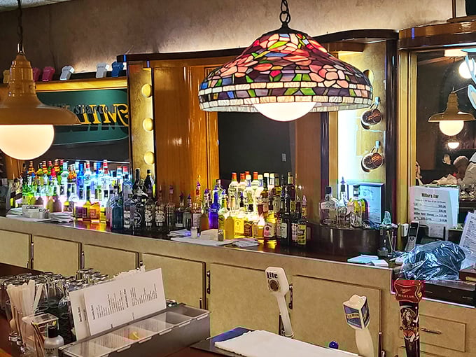 Behind this bar, mixology means pouring a perfect beer to accompany your burger – no muddled herbs or fancy garnishes required.