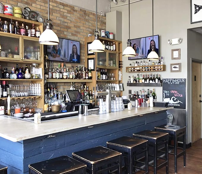 Behind this well-stocked bar, cocktail magic happens daily—turning ordinary evenings into memorable coastal experiences.