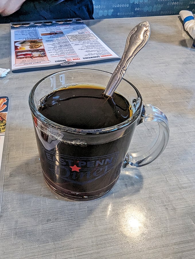 The coffee comes in clear glass mugs emblazoned with the diner's logo—because when you serve coffee this good, you want to sign your work.