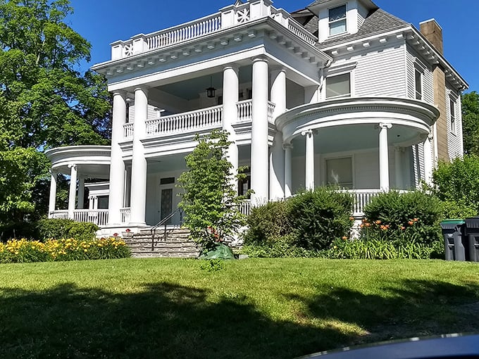 This grand white mansion with imposing columns looks like it should be hosting Southern debutante balls, not standing majestically in Pennsylvania.