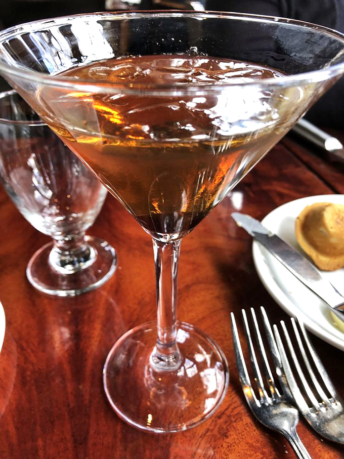 Amber perfection in a glass – this Manhattan would make Don Draper nod in approval while jazz plays softly in the background.
