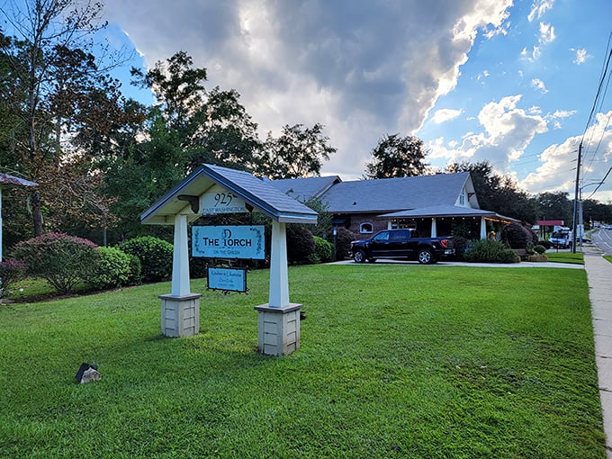 The Porch on the Green lives up to its name—a welcoming spot where Southern hospitality isn't just practiced, it's perfected.