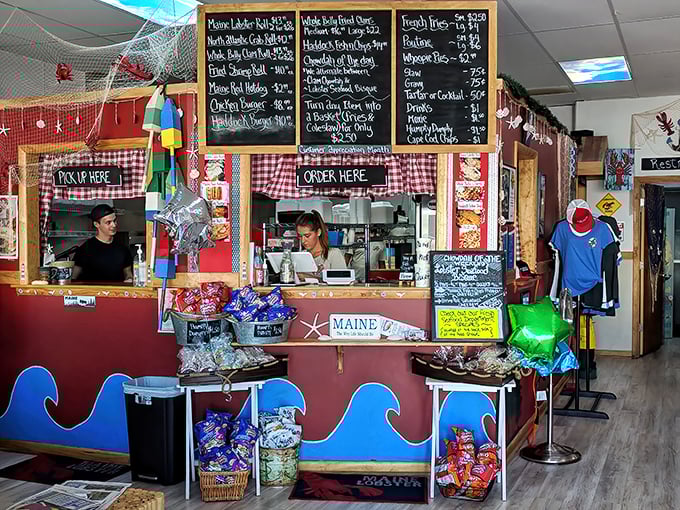 Behind the counter, the staff orchestrates a symphony of seafood, turning out authentic Maine classics with practiced precision.