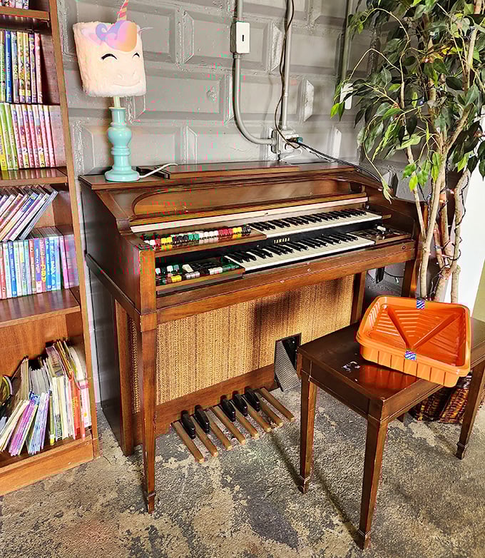 Not just an organ—a conversation piece with keys attached! This vintage Yamaha Electone waits patiently for its next musical partnership.