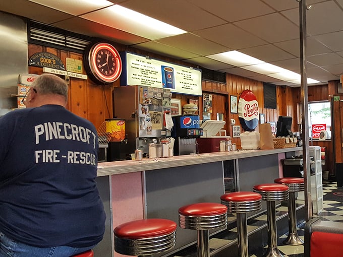 The classic diner layout hasn't changed because it doesn't need to—form following function with a side of nostalgia.