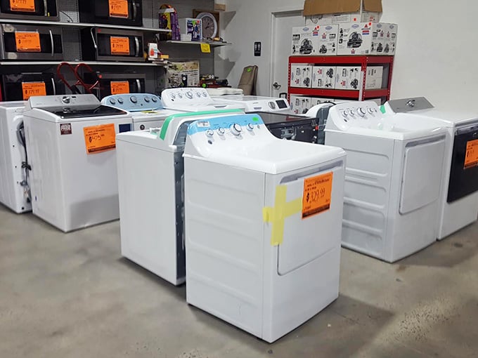 Major appliances with minor price tags. Washers and dryers standing at attention, ready to revolutionize laundry day without revolutionizing your credit card statement.