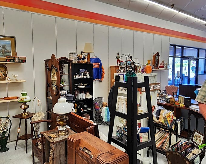 Every booth tells a different story – this one's narrative involves vintage lamps, wooden furniture, and possibly time travel.