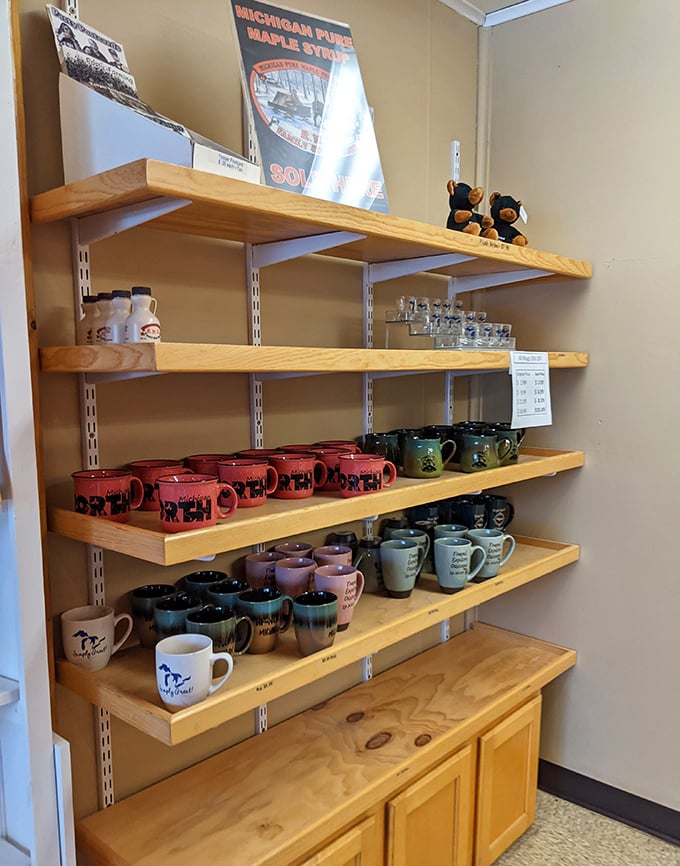 Michigan-themed mugs and memories – because sometimes you need to take a piece of the experience home.