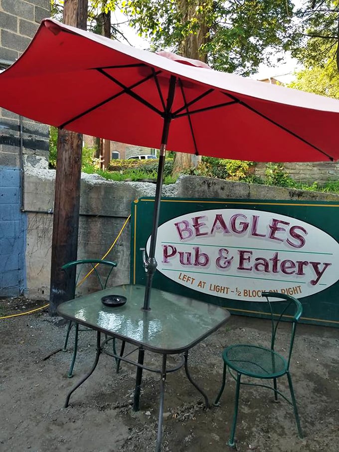 The sign points to Beagles Pub & Eatery nearby – Tunkhannock's food scene offers more treasures for those willing to explore.