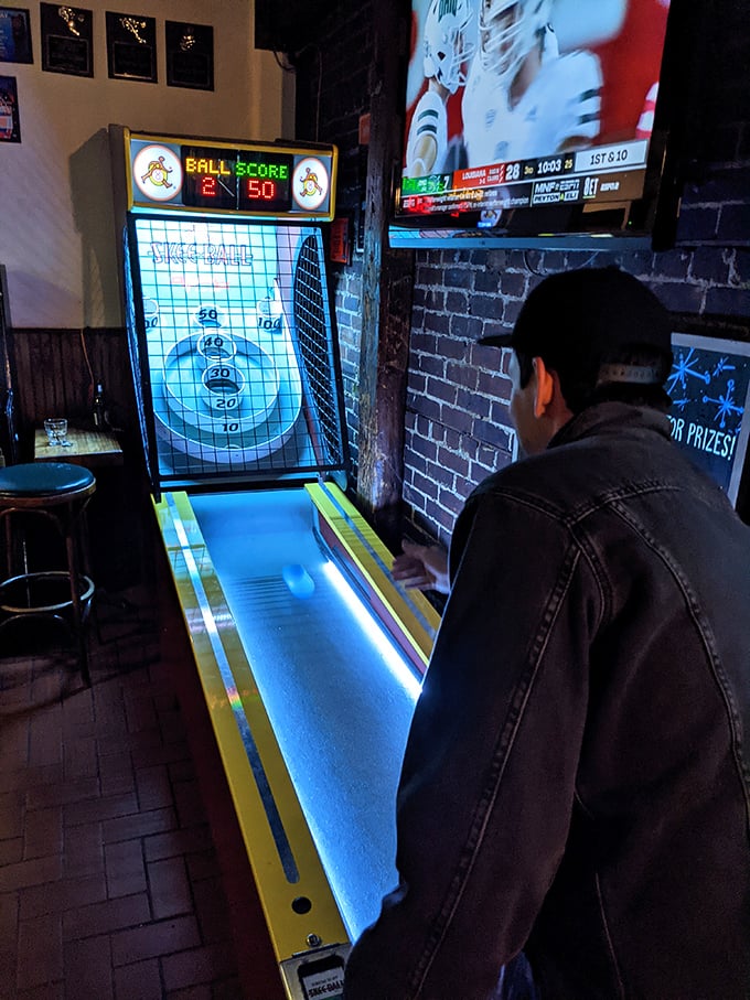 Classic skee-ball provides entertainment between wing rounds – because why should kids have all the fun?