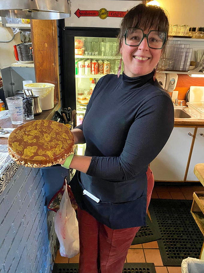 Homemade pie and genuine smiles—Linda's secret ingredients. The staff treats each dish with the care of something they'd proudly serve their own family.