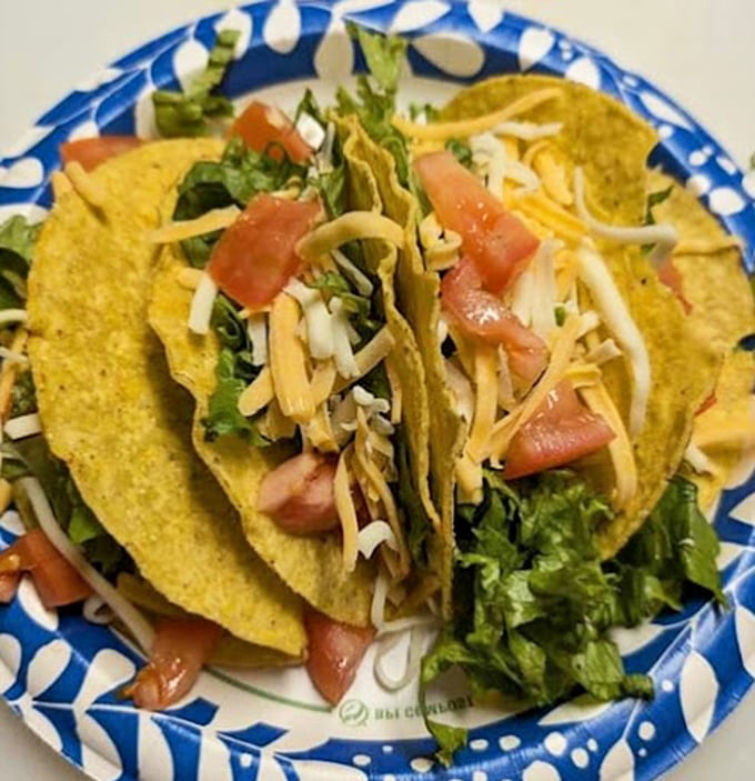 Taco Tuesday's reason for existence. Fresh ingredients on those signature blue-rimmed plates – a Brunswick tradition.