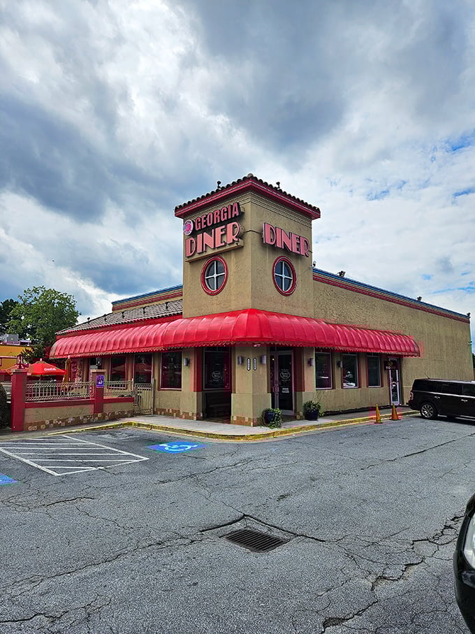 Georgia Diner's tower and red awnings announce state pride served with a generous helping of hospitality.
