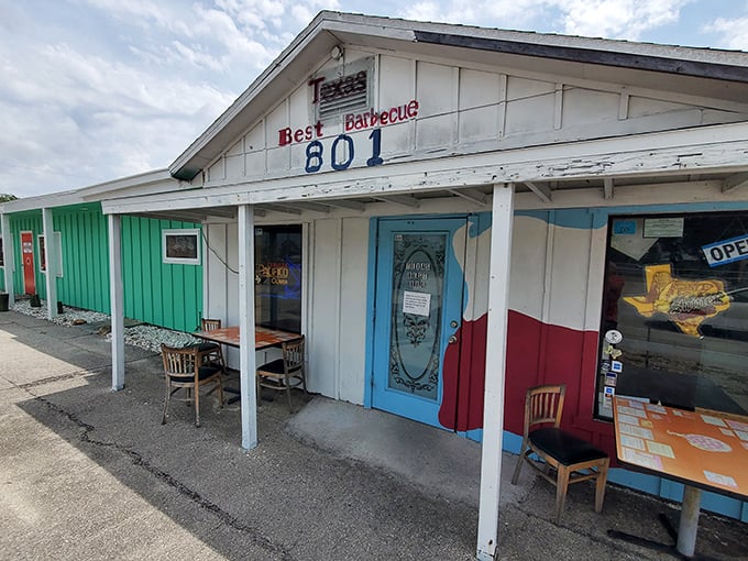 The colorful, no-frills exterior houses Texas-sized flavors that would make the Lone Star State proud.