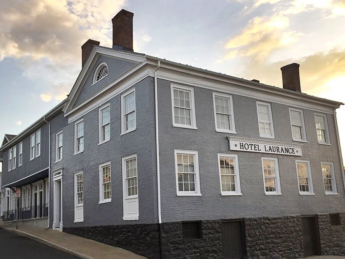 Hotel Laurance brings historic elegance to modern comfort—the kind of place where you half-expect to see Mark Twain enjoying coffee on the porch.