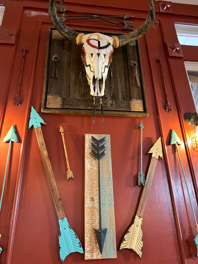 Western décor that doesn't wink at you – it stares you down like a cowboy who knows you're about to steal the last biscuit.