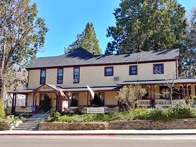 The historic Julian Hotel stands as elegant today as when gold miners splurged on a proper bed after striking it rich.
