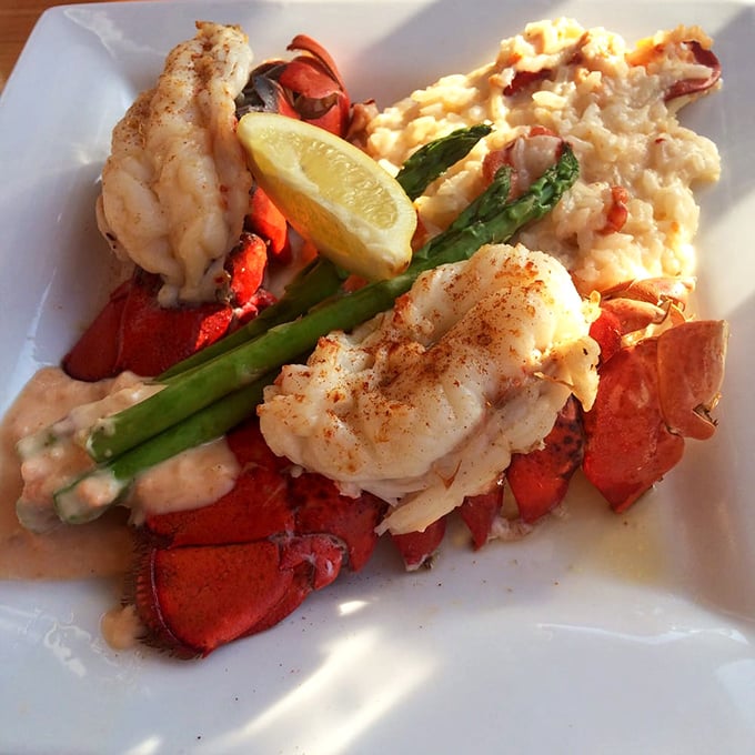 Lobster and asparagus—a romance so perfect it makes other food pairings jealous. The risotto plays matchmaker in this delicious relationship.