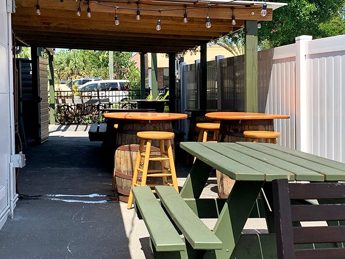 The outdoor patio offers fresh air with your fresh barbecue – because sometimes paradise needs a breeze.