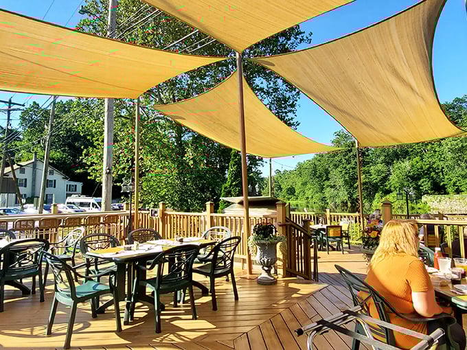 Dining al fresco under canvas sails with nature providing the soundtrack. This deck offers a perfect summer evening escape.