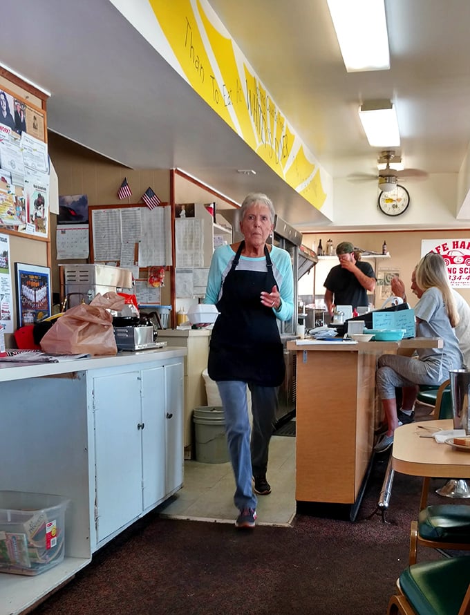 "Nothing could be finer than Whitey's Diner"—a banner that makes a promise the kitchen consistently keeps.