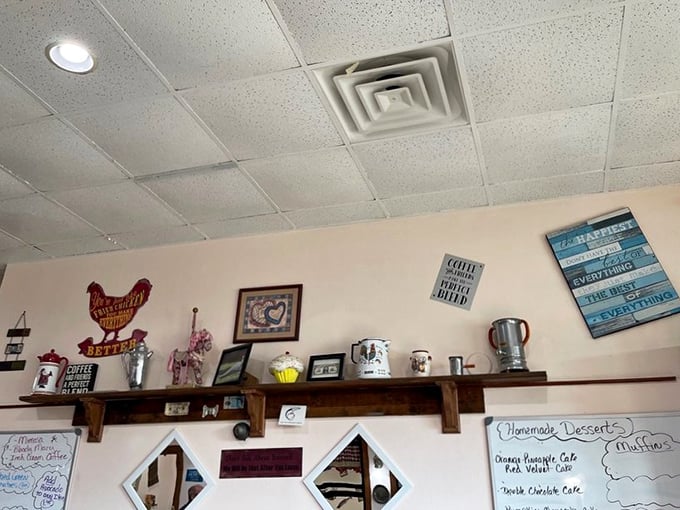 Wall decor that doesn't come from a corporate catalog but from the heart. That chicken sign isn't just decoration—it's practically the restaurant's mission statement.