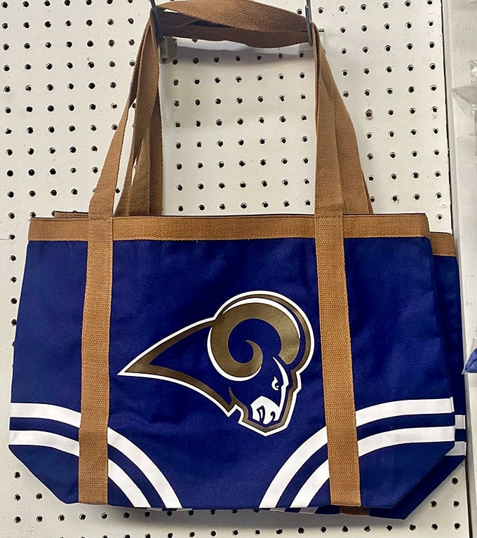 Sports fan alert! This Rams tote isn't just carrying groceries—it's carrying team spirit from someone's closet straight to yours.