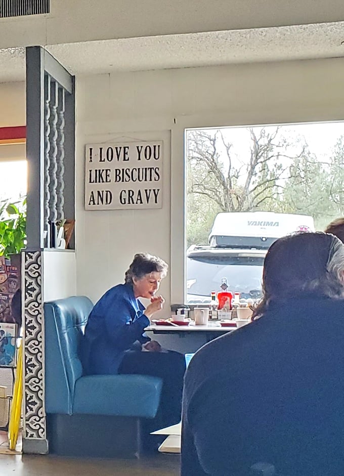 "I love you like biscuits and gravy"—the most sincere declaration of affection in diner-speak, displayed for all to appreciate.