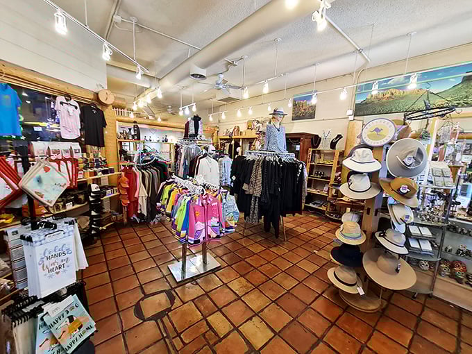 Souvenirs with your syrup? The gift shop tempts with Southwestern treasures that let you take a piece of Sedona home – calories not included.