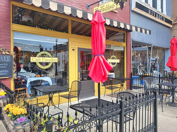 Sidewalk dining that captures the essence of European café culture, with cheerful umbrellas standing guard against too much Ohio sunshine.