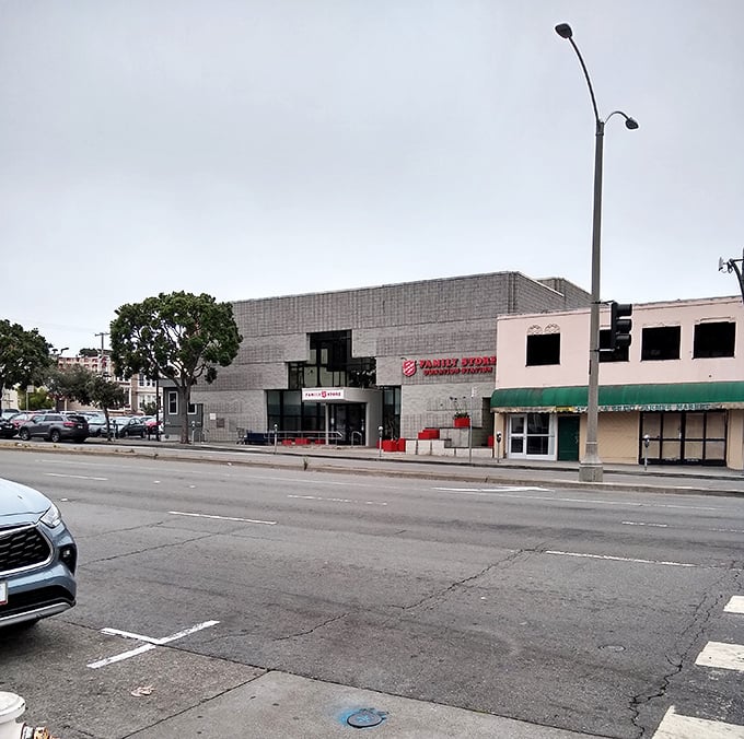 A glimpse of Geary Boulevard from the store – where San Francisco's famous fog occasionally gives way to perfect thrifting weather.