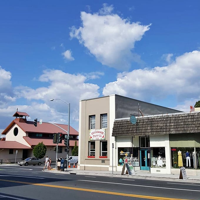 Residential streets in Willits offer that increasingly rare commodity in California—actual neighborhoods where people know each other's names and borrow cups of sugar.
