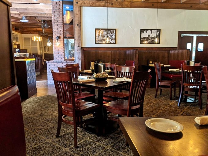 Tables waiting for stories to unfold—where first dates, family celebrations, and Tuesday night splurges all get the same warm welcome.