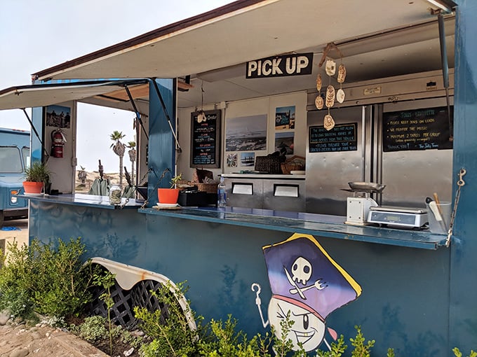 That cheerful blue truck brings ocean-fresh happiness wherever it parks, like a mobile seafood fairy godmother on wheels.