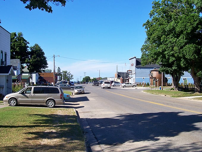 This Grand Marais street scene whispers "slow down" in a world that's forgotten how to listen to whispers.