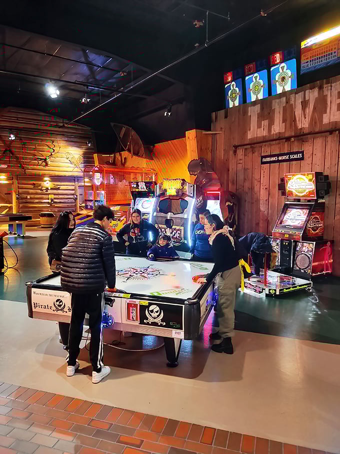 When shopping fatigue sets in, this arcade offers the perfect family entertainment break. Air hockey battles have settled many a "who gets the last shopping bag" dispute.