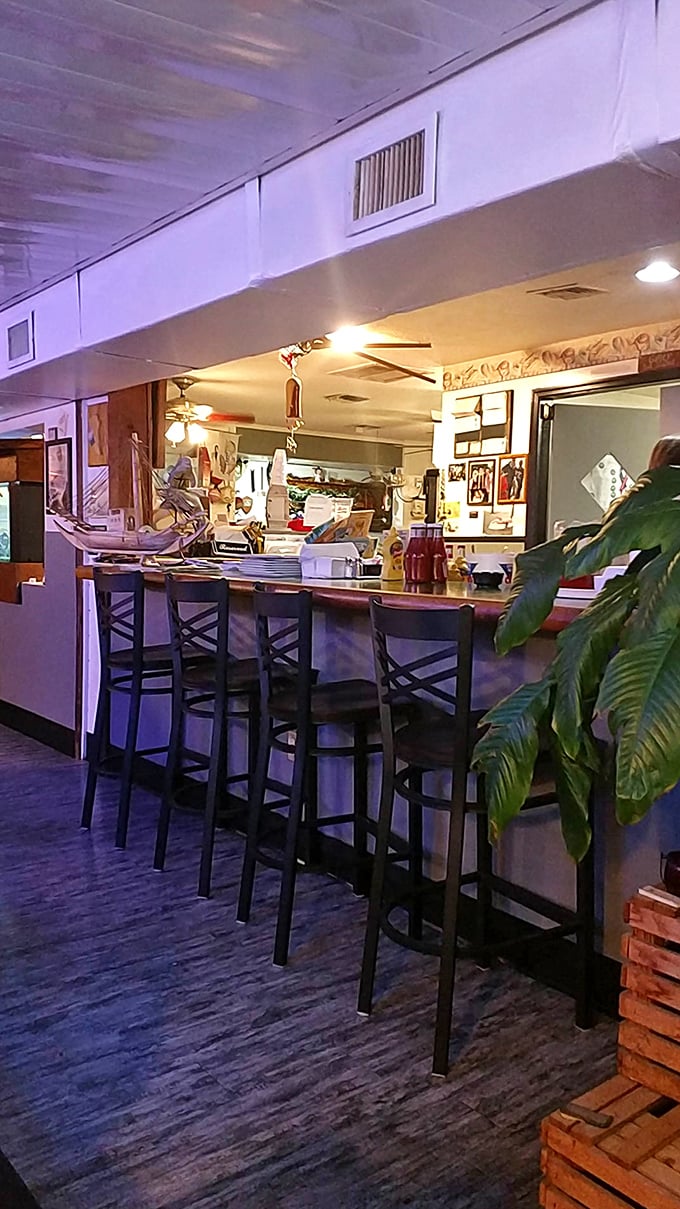 Every great seafood joint needs a proper bar where stories get better with each telling and the seafood never disappoints.