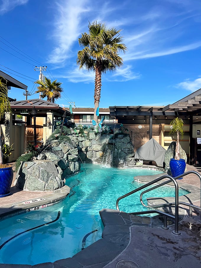 Palm trees and rock waterfall pools? Retirement in Eureka means enjoying resort amenities without paying resort prices for housing.