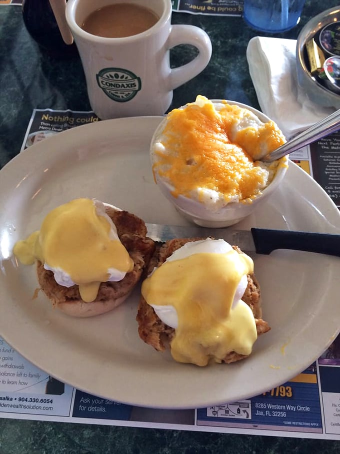 Eggs Benedict with crab cakes instead of Canadian bacon – because sometimes the classics deserve a coastal Florida upgrade.