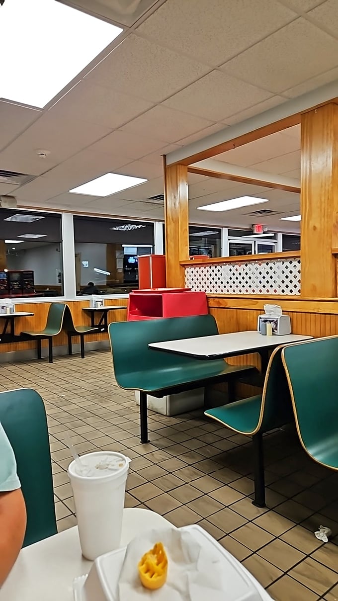 Simple pleasures in turquoise and wood – booths designed for focusing on what matters: the food and the company you're sharing it with.