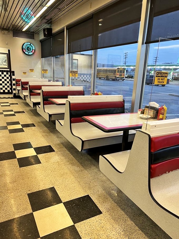 These booths have heard first dates, family celebrations, and late-night confessions—all while serving up plates of comfort.