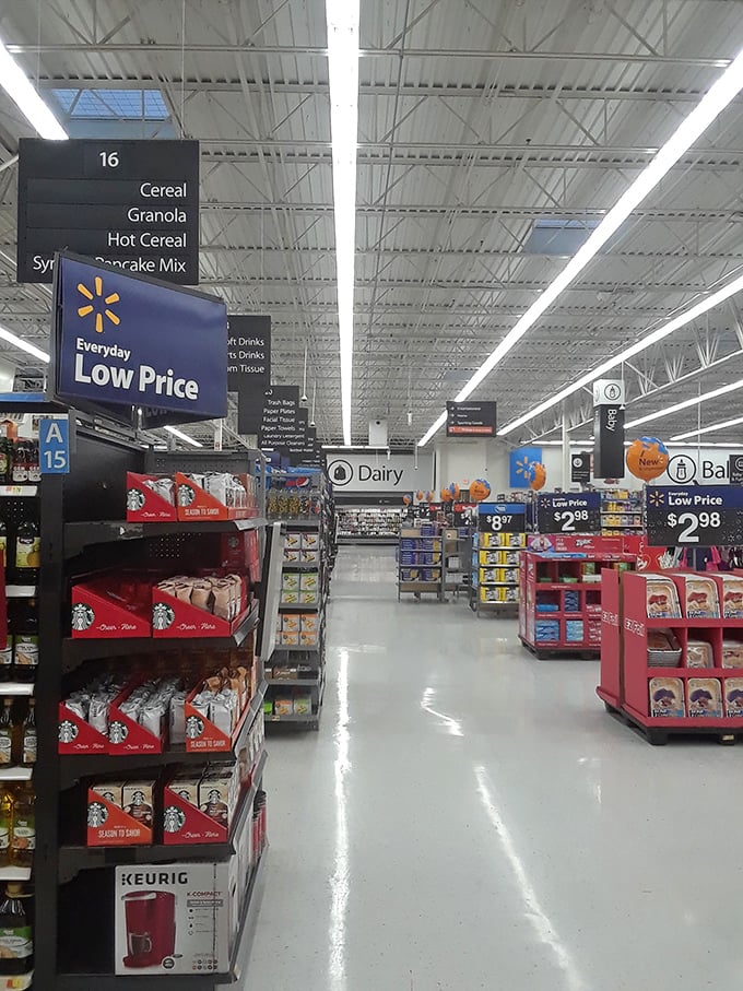 This appears to be a grocery store aisle, not part of Cattlemens restaurant – perhaps included by mistake.