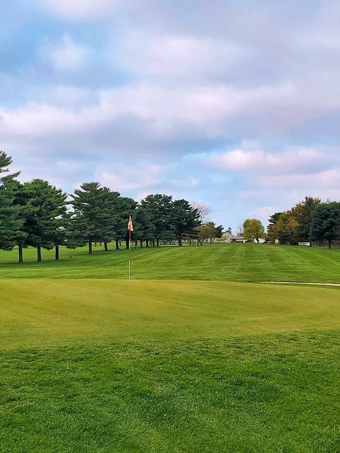 Twin Lakes Golf Course doesn't just offer 18 holes—it provides therapy sessions with nature where the only prescription is "swing away."